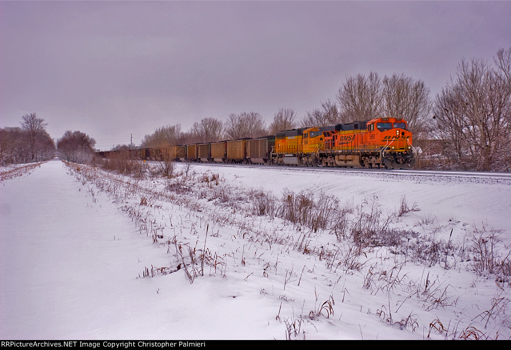 BNSF 5863 & 9906 Lead C-NAMTHH0-20